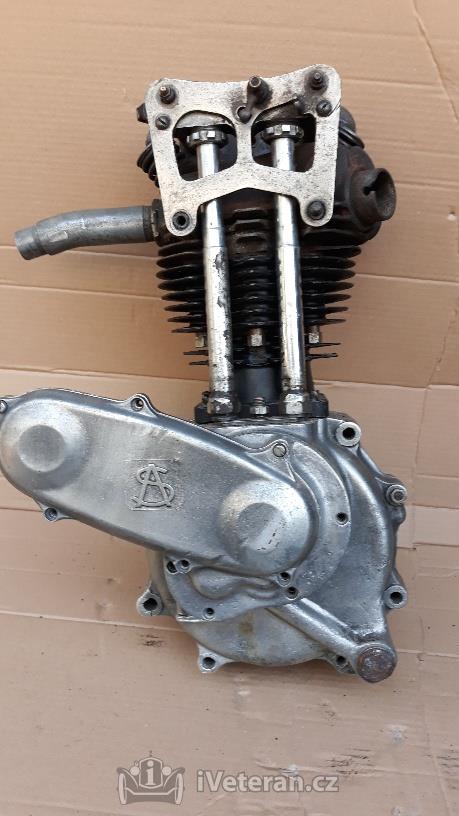 Prodám motory Sturmey Archer 500 ohv i sv,Triumph 350 ohv - i-Veteran.cz